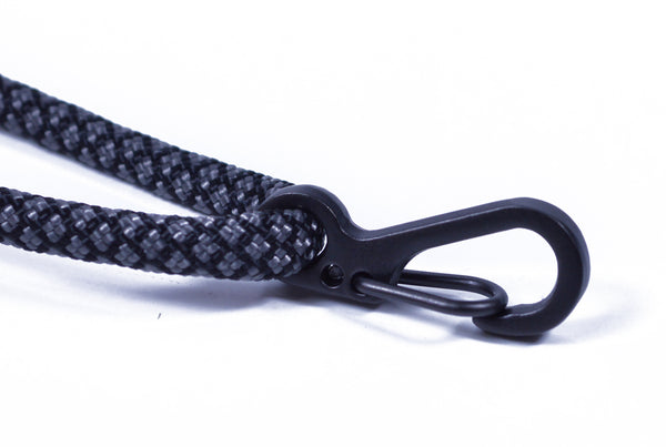 Gun Metal Single Hole Clip – BoredParacord.com